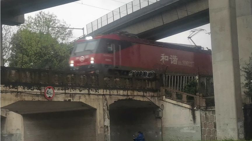 京沪线 吉林开往上海的K515次列车出苏州站 沈局沈段HXD3D 0227
