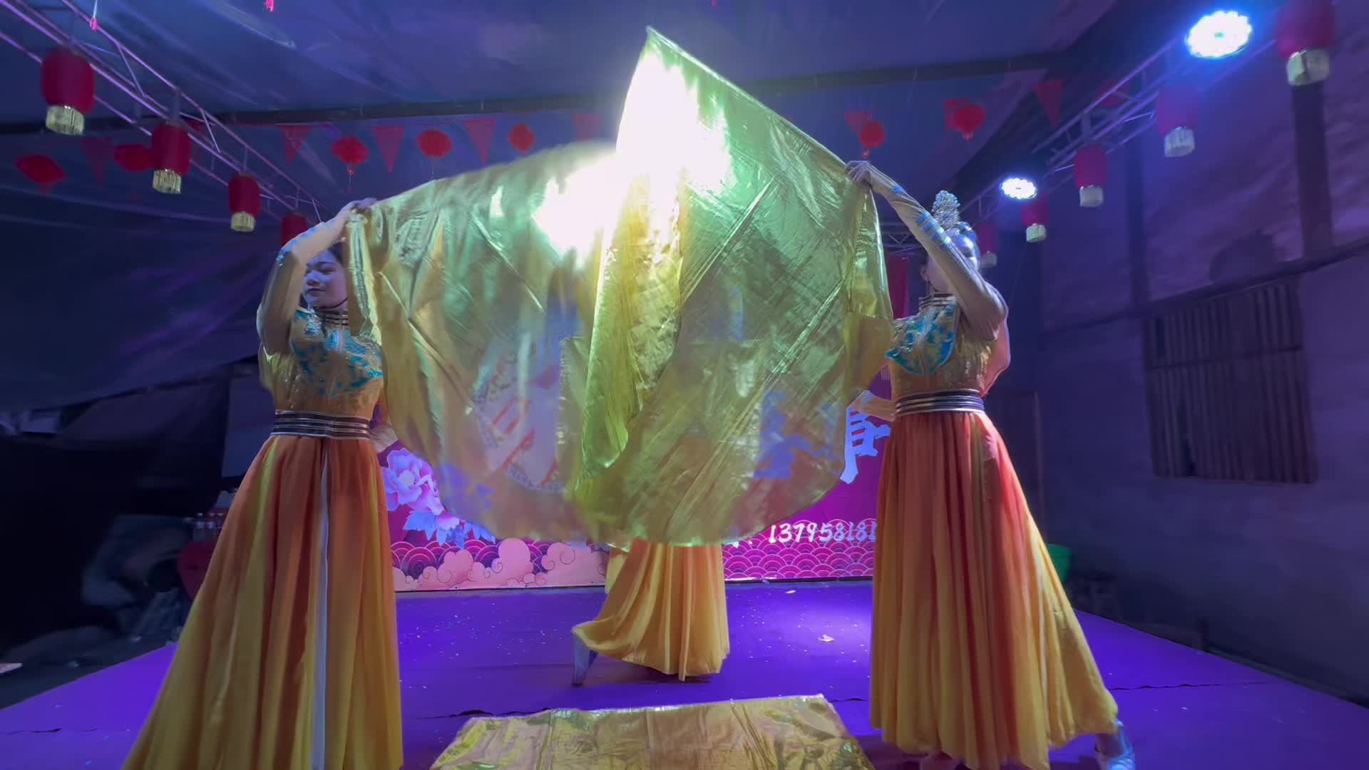 #演出现场视频 #原创视频 #民间艺术传承 #乡村文艺演出 #歌舞表演 要...