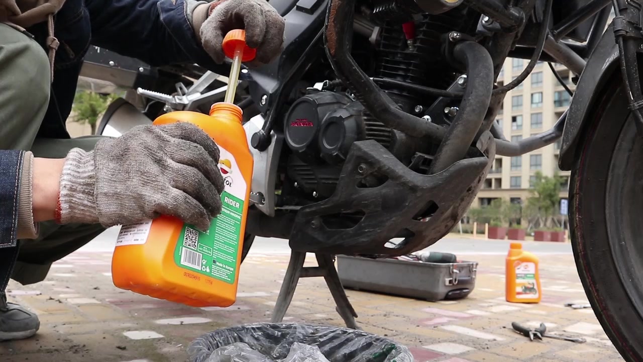 新手尝试动手更换本田190X机油