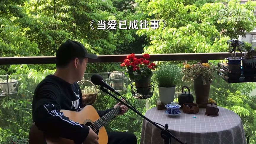 林忆莲李宗盛经典歌曲《当爱已成往事》物是人非,再听满是伤感
