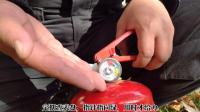 119全国消防日，警察小哥哥带你了解灭火器如何使用