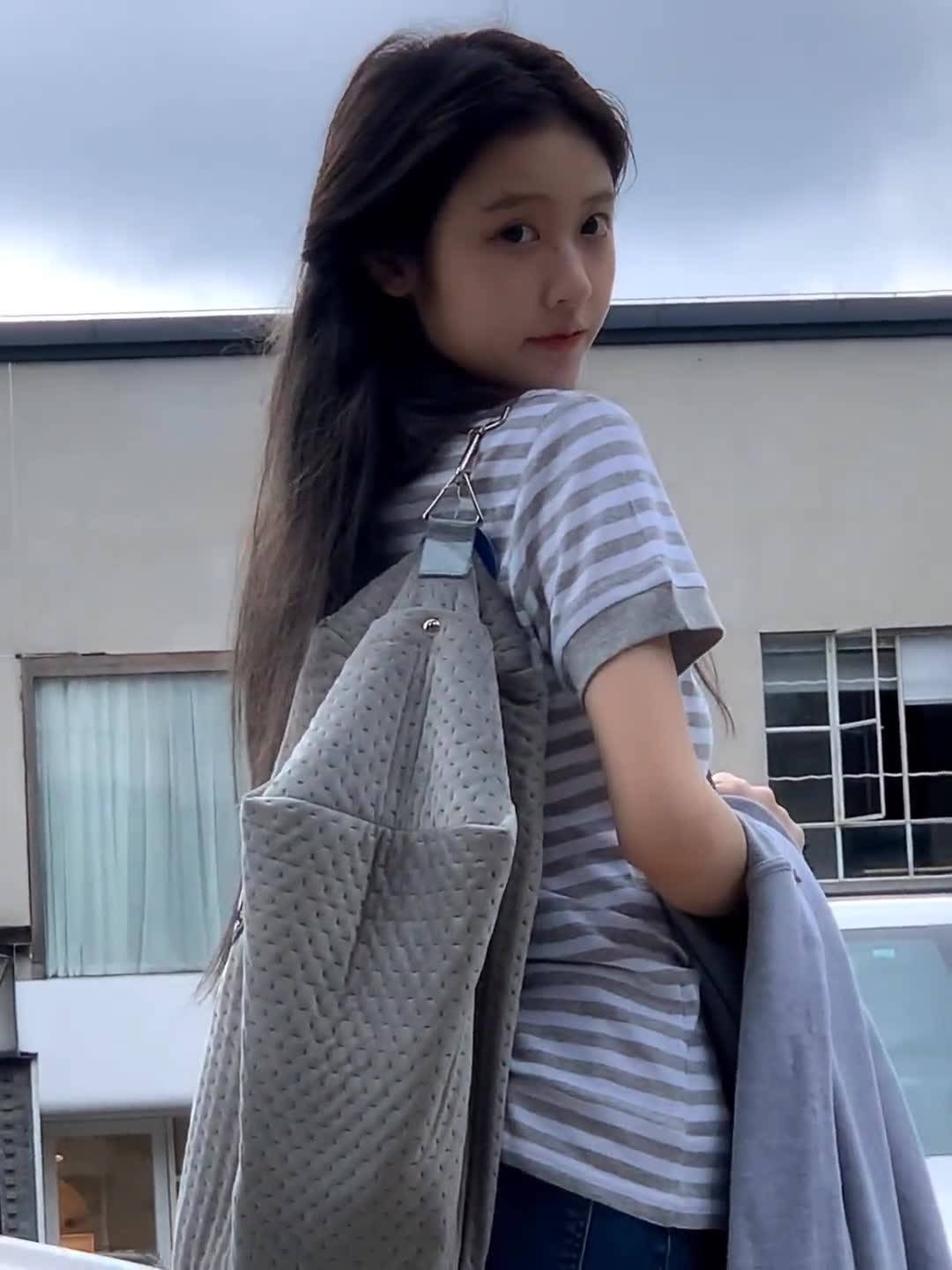 青春纪念册,记录每一刻闪耀
