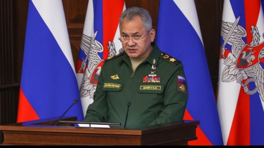 俄罗斯国防部部长:绍伊古是如何成长为仅次于普京大帝般的存在;