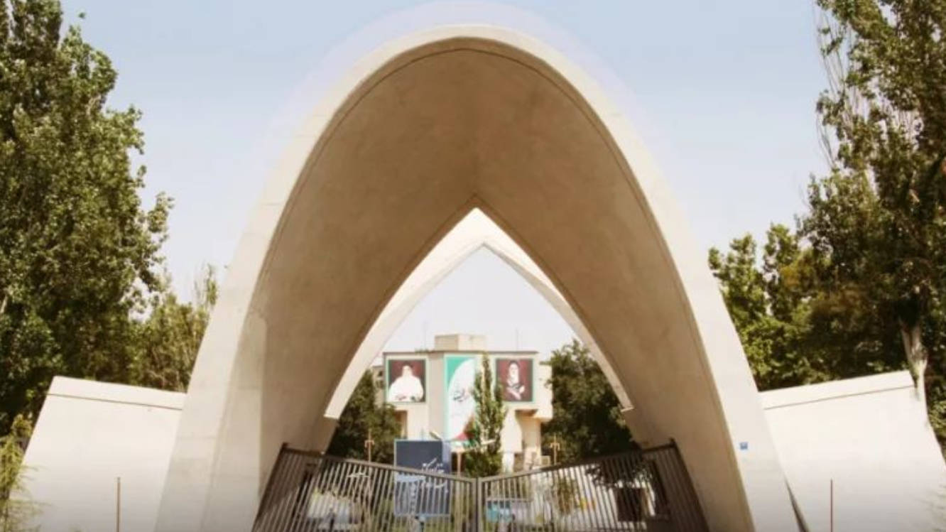 美以空袭伊朗科技大学!德黑兰凌晨传出密集轰炸声,系近期最大规模袭击