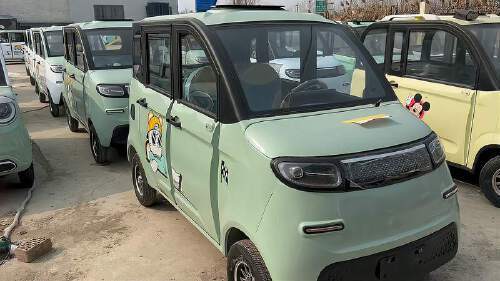 3千出头!这辆家用四轮电动车,能接娃能买菜太实用了