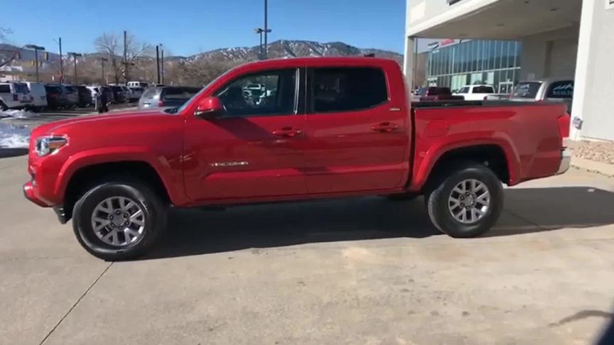 民工买的二手丰田皮卡车回家过年,开到田地里能让全村知道吗