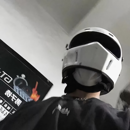 无聊的老J 