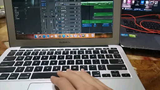 编曲编到一半空格和delete键失灵了,