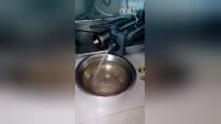 邛崃爱玛特净水器旗舰店—客户家使用的厨饮净水器冲洗过程