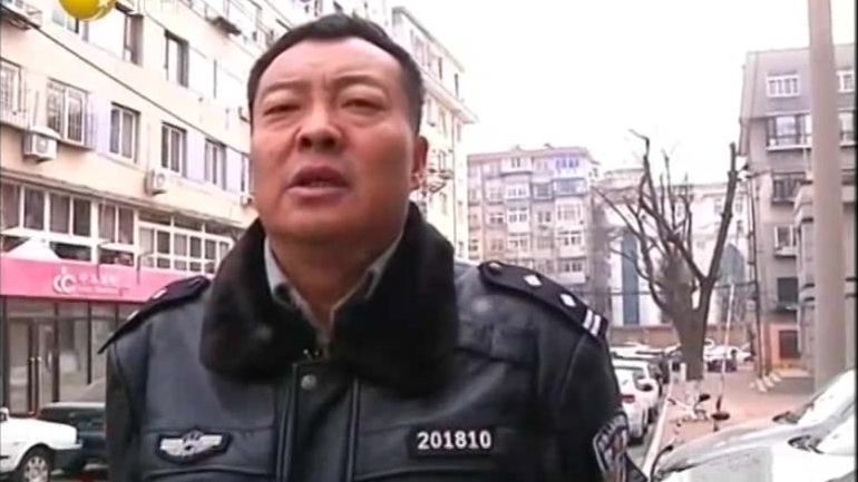 大连:一起交通事故牵出陈年旧案,肇事司机竟是网上逃犯