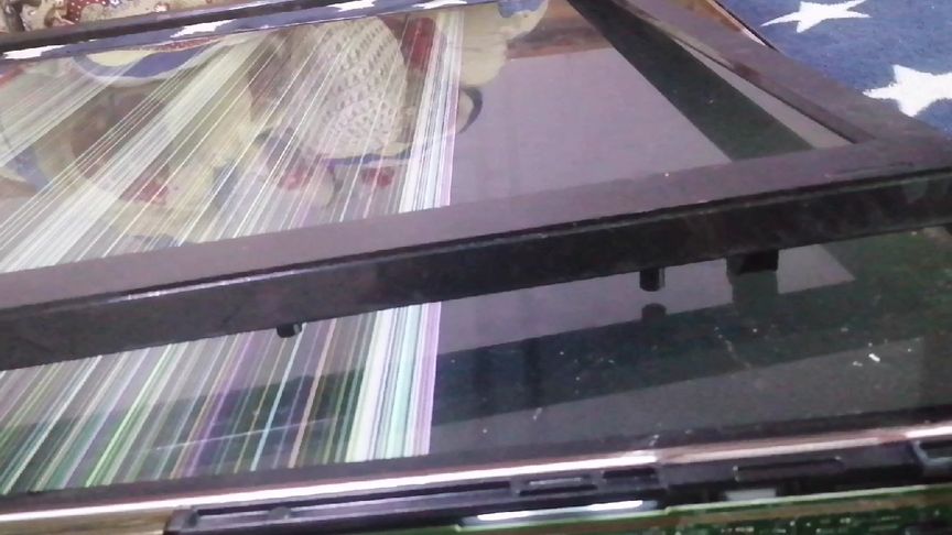 分享海尔LE42A700P3D压屏失败的原因,今天早上白忙活了,无语