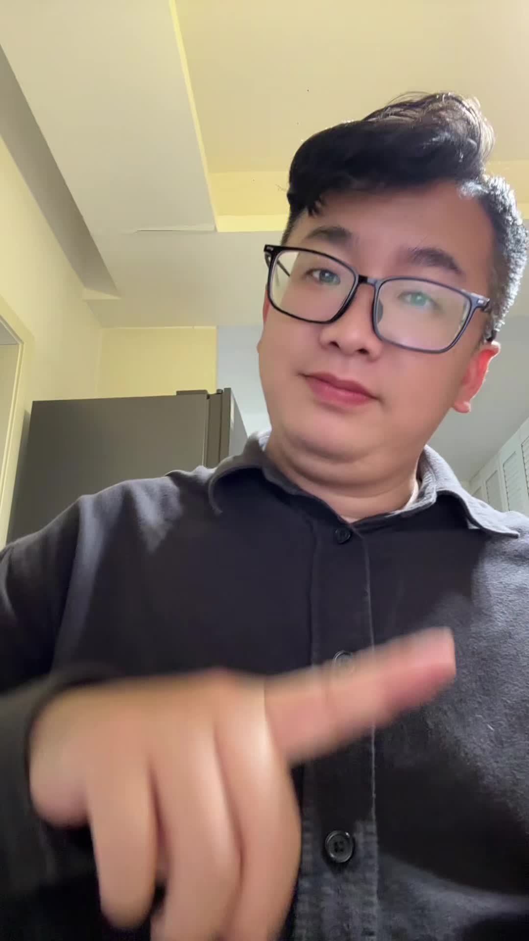 一分钟教会你!什么是形容词? 搞懂什么是形容词,学好语文事半功倍,请...