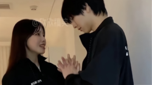 男友反应大赏:突然撩他时这些瞬间让人心跳爆表!