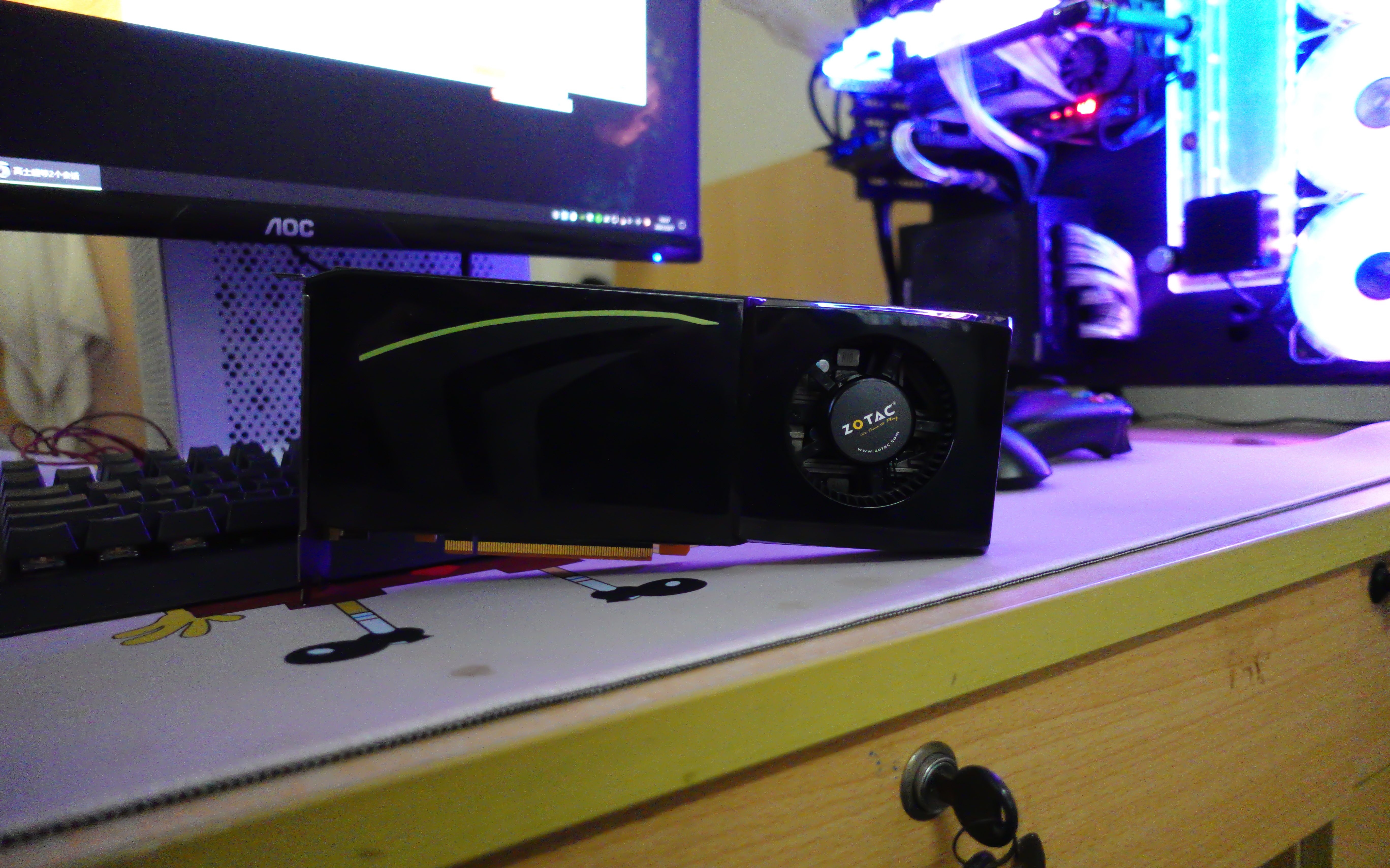 显卡拆解教学更换硅脂导热贴GTX285