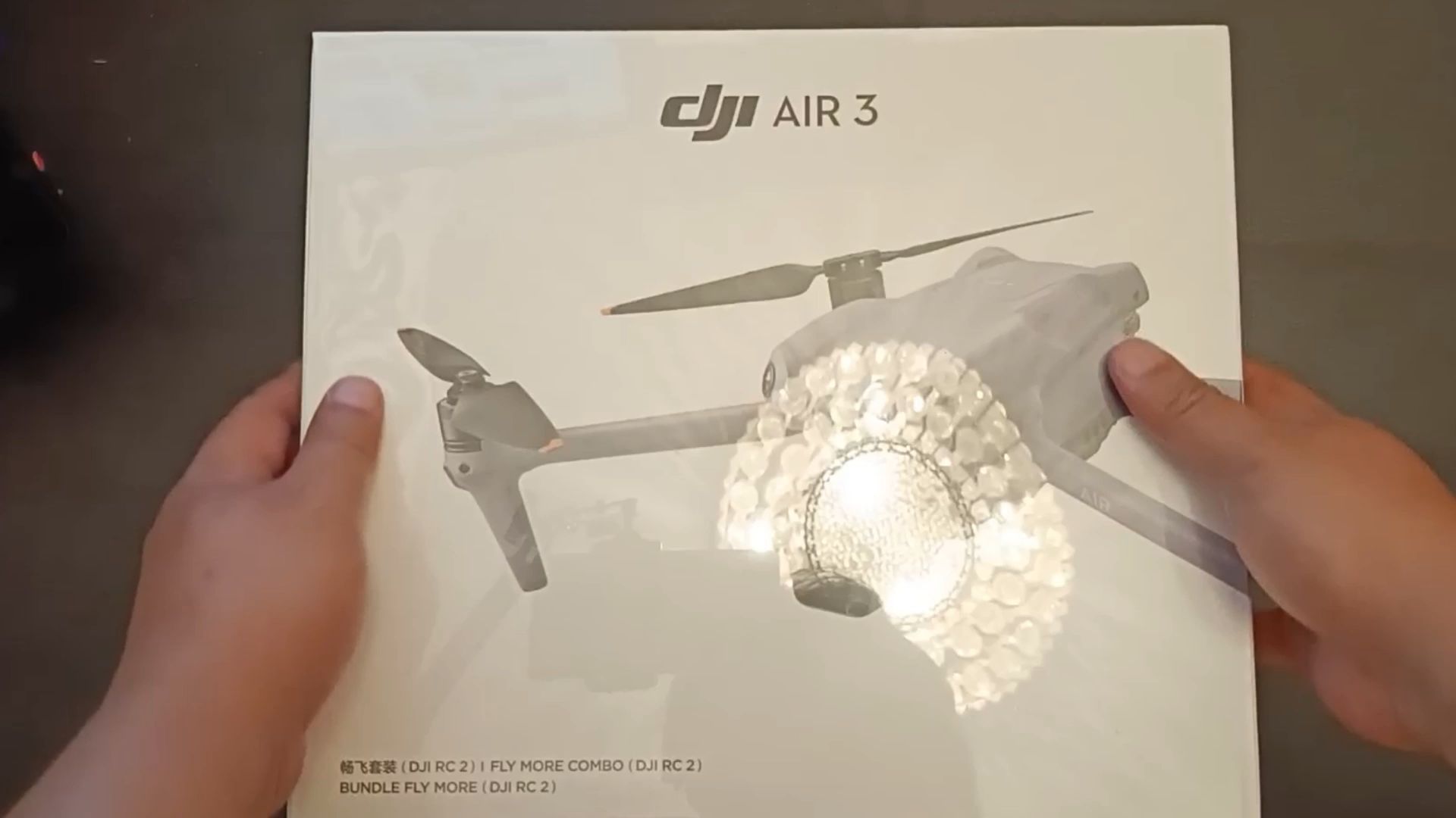 6988元!大疆双摄无人机Air 3开箱