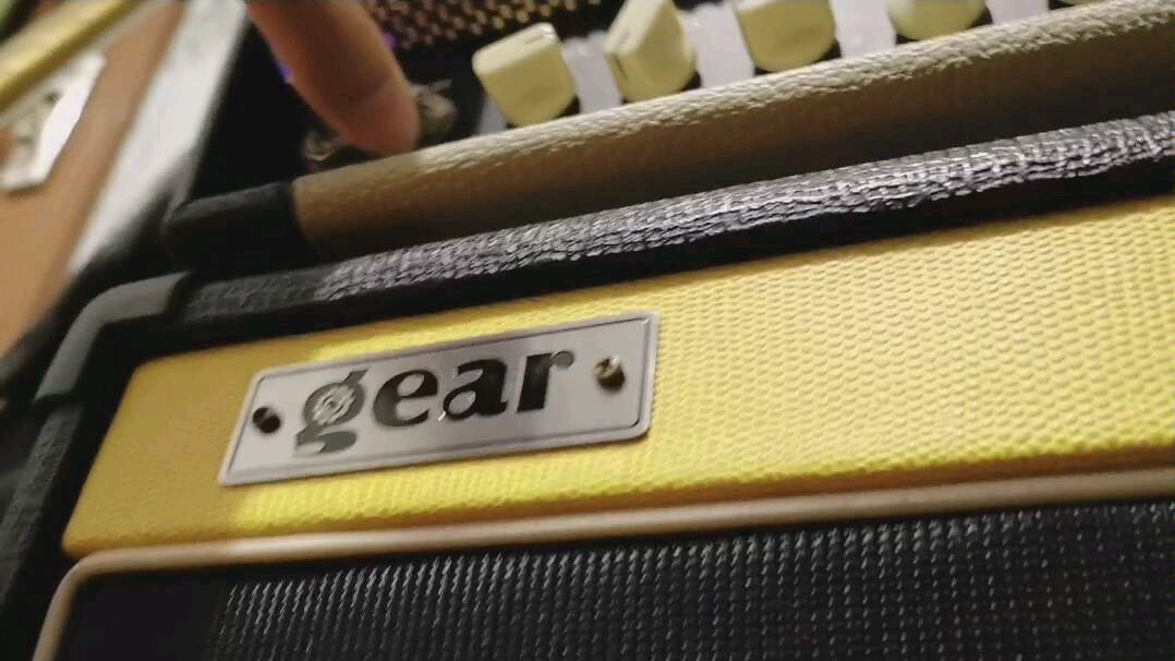 电子管音箱故障求助!
