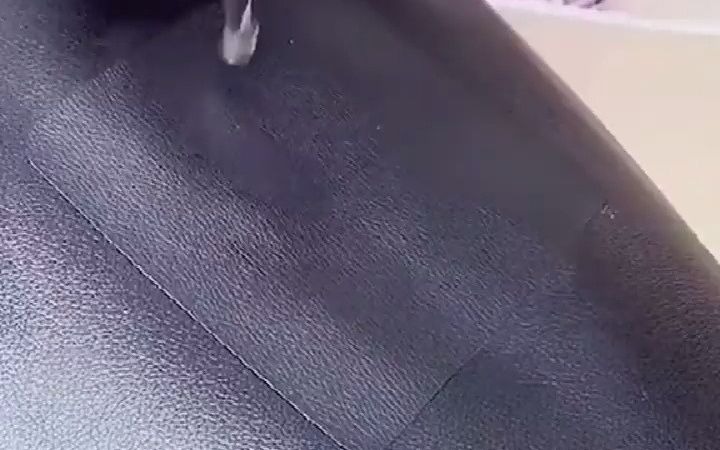 家里凳子沙发破旧的不要扔,用这个皮革修补贴就可以修补好了,自带...