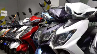嫌新国标电动车太慢?专家提议换辆车,网友坐不住了