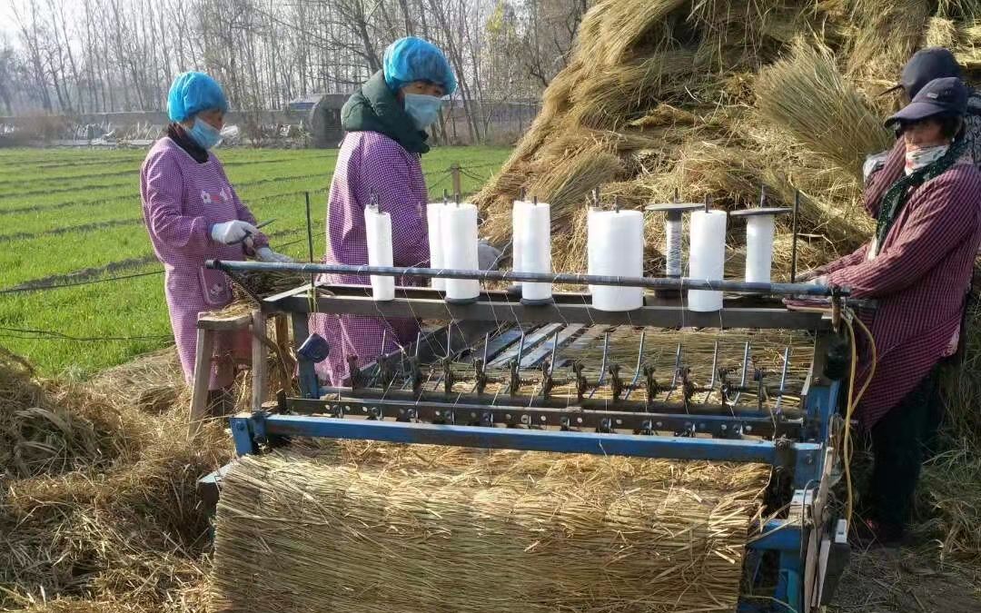 草帘子的制作方法-稻夫草编制品厂
