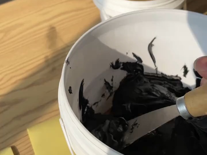 双组份聚氨酯密封胶是一种高性能的密封材料
