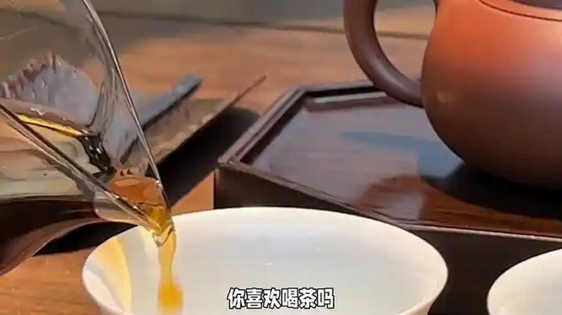 你喜欢喝茶吗?绿茶和红茶区别这么大你知道吗?