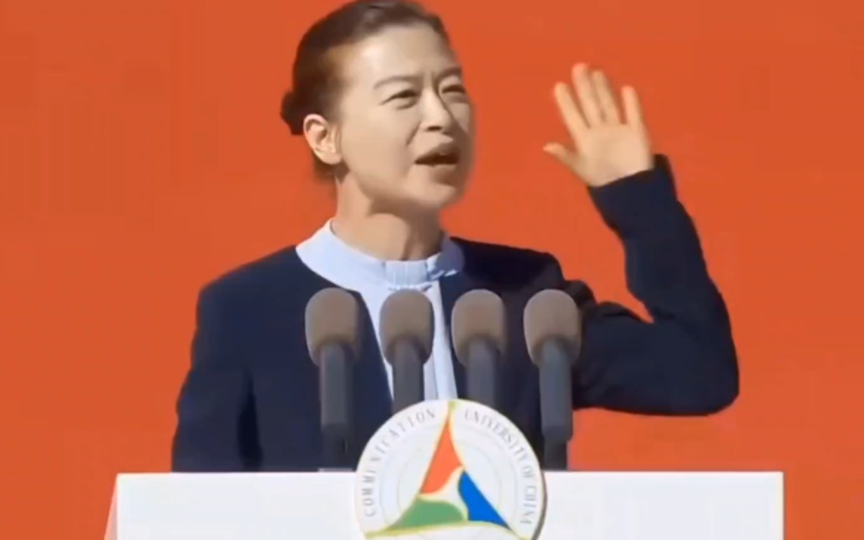 徐滔脱稿演讲真的很强,燃的起飞。尝尽世间百味,才能真正强大,即便...