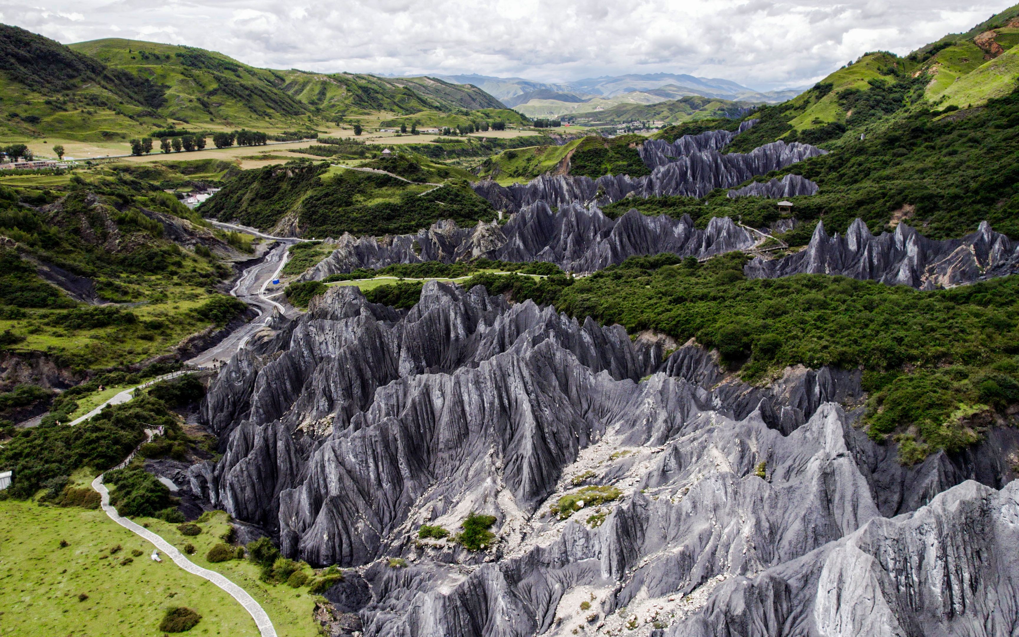 川西 | 航拍版 | 从成都到稻城亚丁,第一次飞无人机。