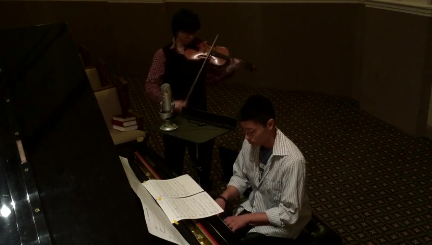 小提琴钢琴《卡农D大调》教科书示范式(附谱),琴好技术好!