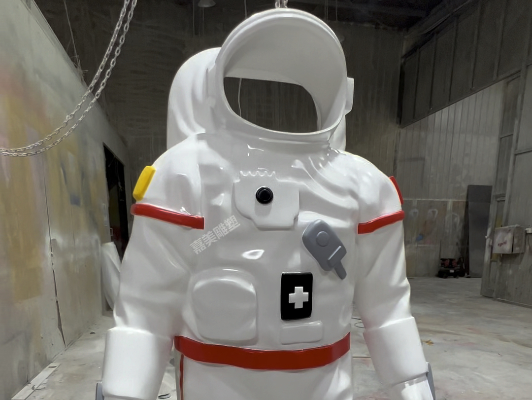 太空人拍照打卡引流太空人雕塑模型