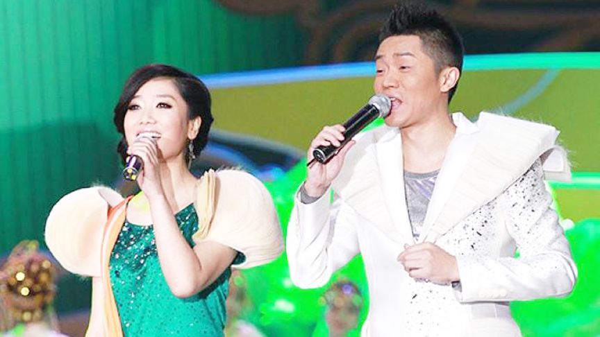 凤凰传奇演唱《中国我爱你》,歌中承载华夏儿女对祖国的深厚情感