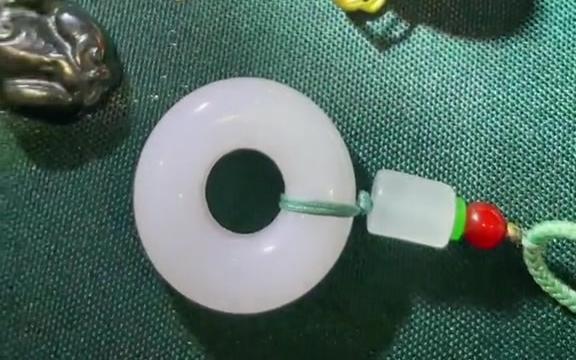 大哥一堆珠宝,可是哪件好呢?是无知还是豪横?玉石鉴定师 和田玉鉴定 ...