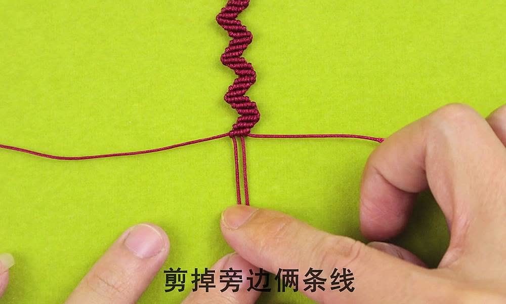 编绳教程:一款简单的编织手链,适合新手入门