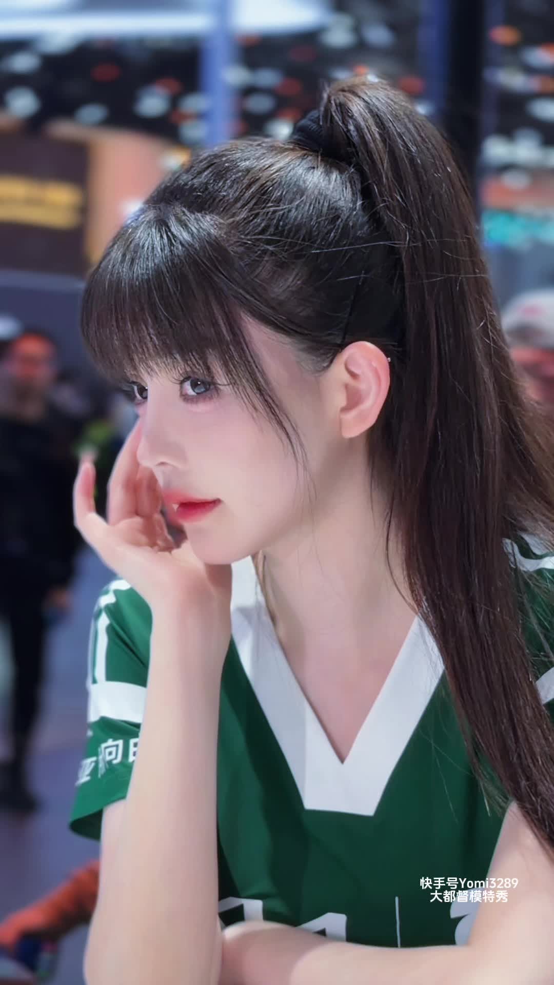 起亚车模小姐姐 @是你依然(休息版) #女神 #清纯女神 #2025广州国际...