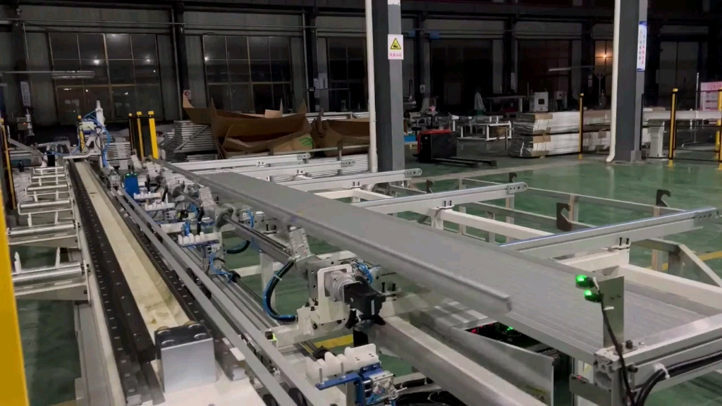 太阳能光伏边框自动化生产线