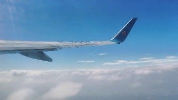 波音737!飞机贵阳龙洞堡机场起飞,全过程实拍!