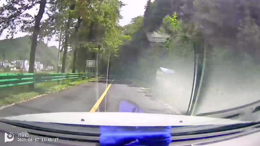 无牌非标机动车本就违反道路交通安全法