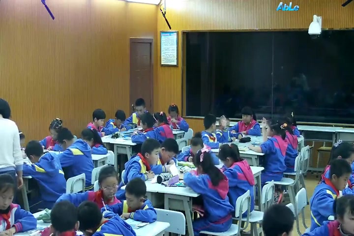 ...版小学数学四年级下册《小数的性质》-代老师优质课公开课教学视频