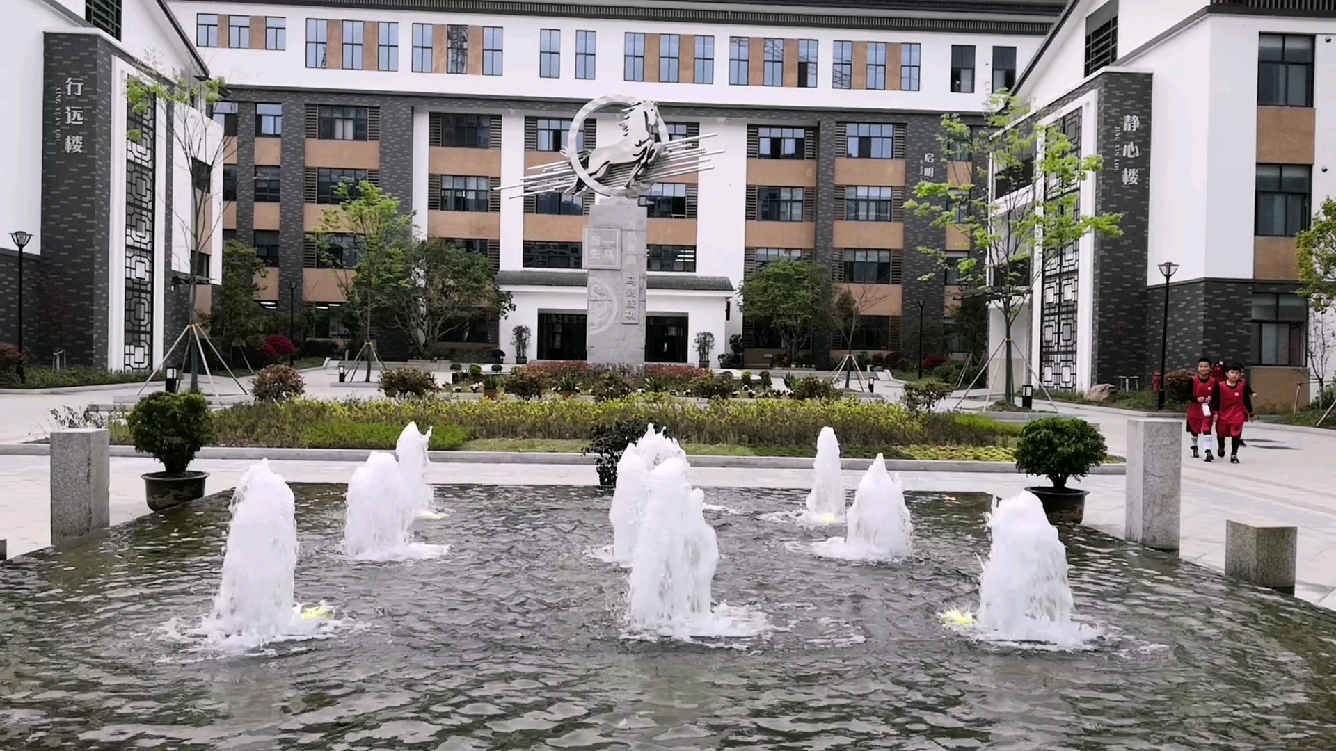 诗歌朗读《绿》——最美春色我来诵。丽水市遂昌县实验小学402班 ,部...