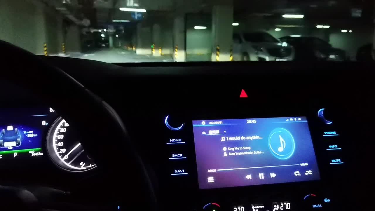 19款凯美瑞音响改装,蓝牙连接非无损,可以用耳机感受一下