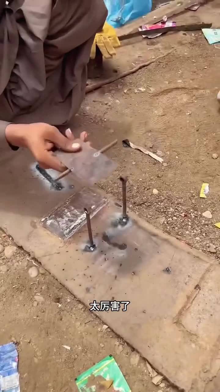 巴铁师傅突发奇想制作自动焊枪,大家觉得实用吗?