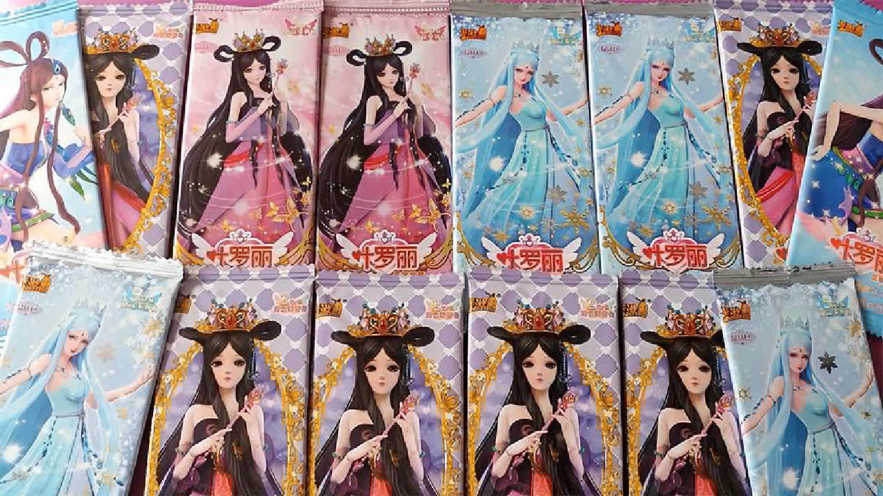 叶罗丽卡牌拆包 ,晶钻包和灵犀包拆出UR闪卡,你喜欢亮彩吗