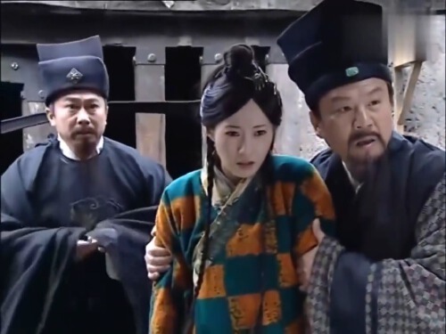 铡美案:女人聪慧,猜到真正凶手,香莲危险了