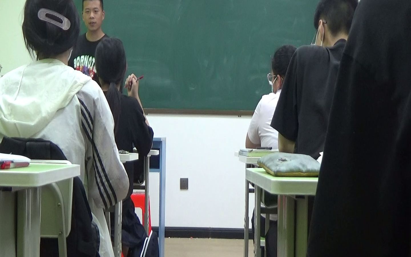 第四讲 充分条件与必要条件1