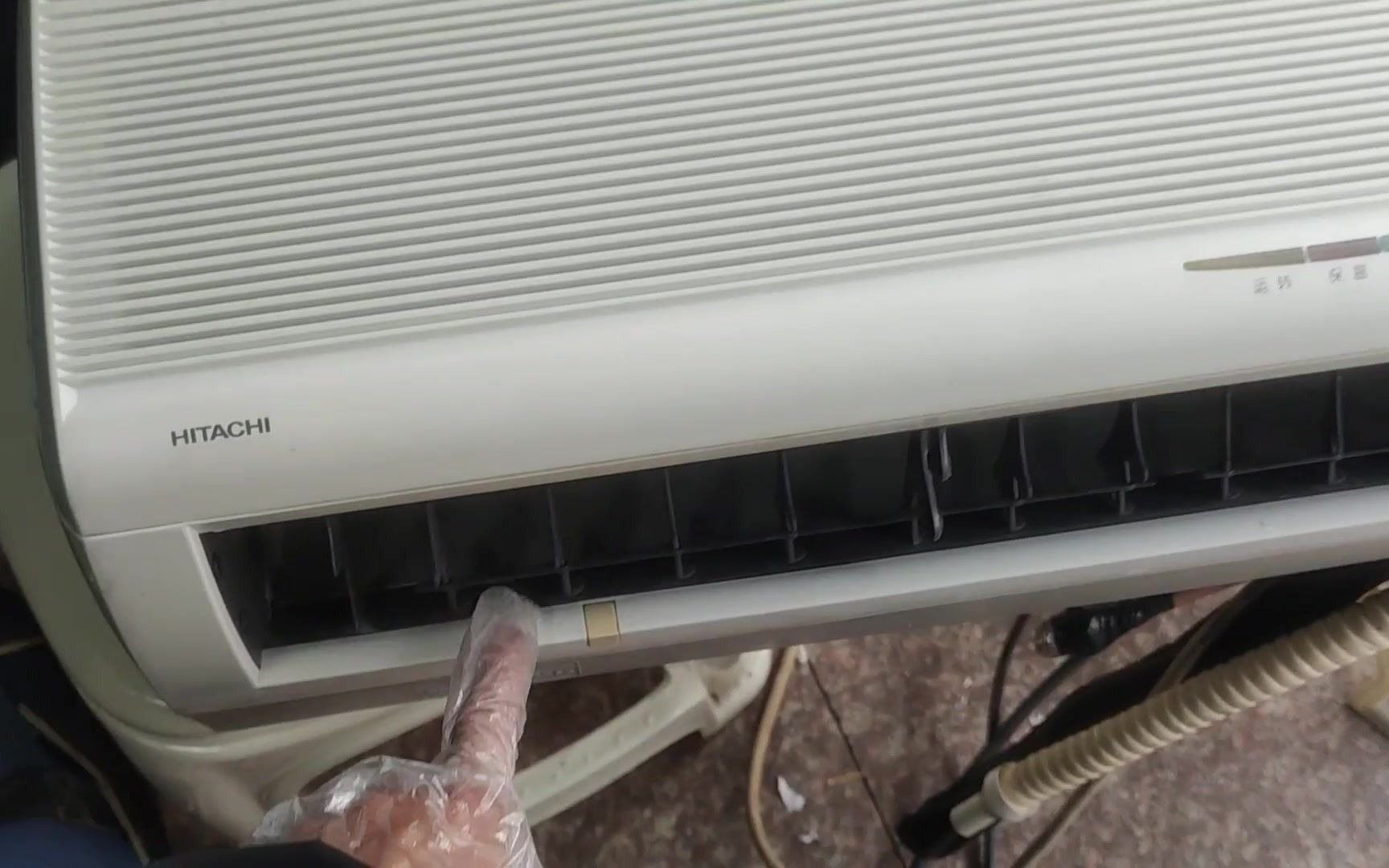 二手电器翻新过程,看下发黄的塑料壳是如何美白的