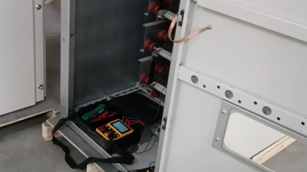 接地电阻柜出厂测试流程