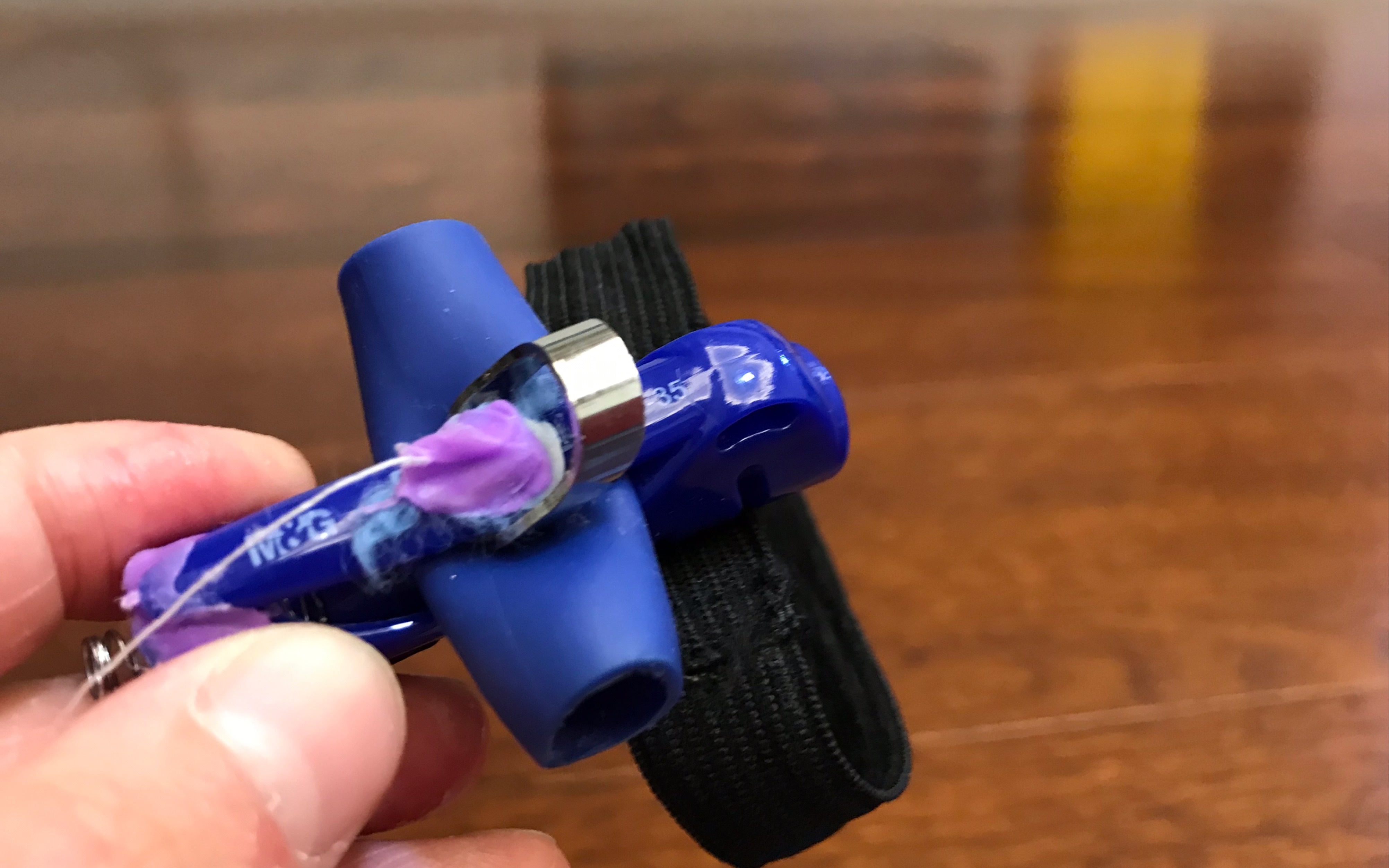 用一只中性笔做一个超帅的可以吸住的 蛛丝发射器(2.0(版本