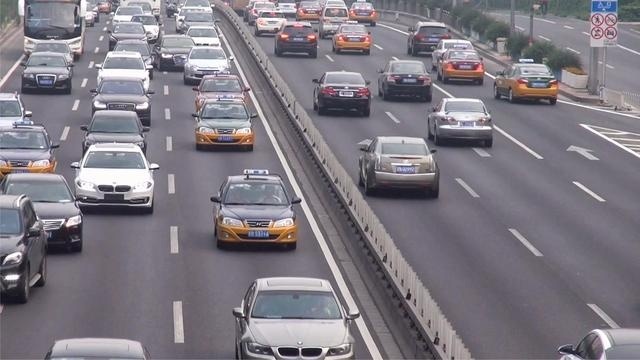 北京发布小客车摇号新政:每人只能保留一个指标