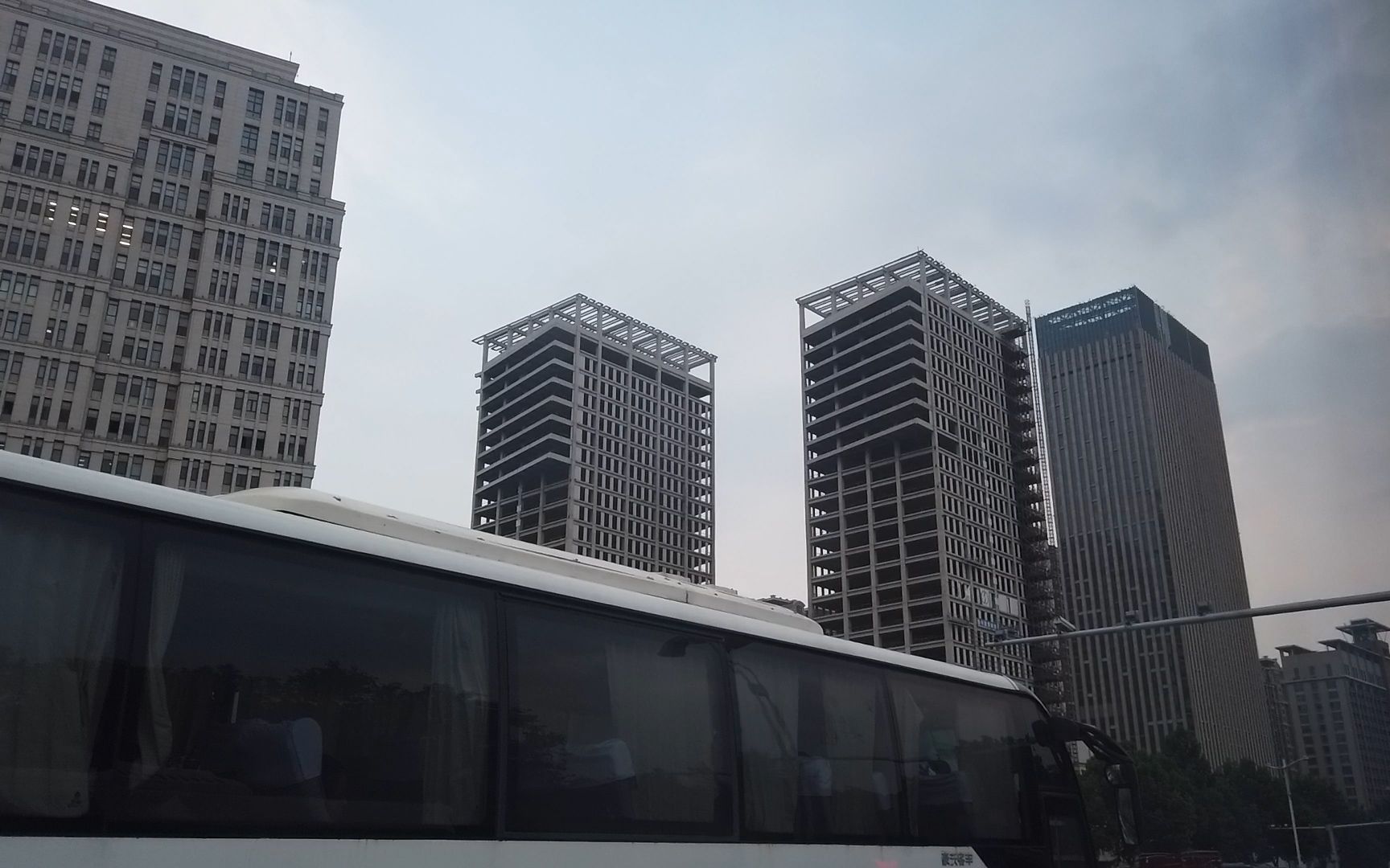 很难想到我国最长城市道路:济南经十路,现在是这样的,不可思议