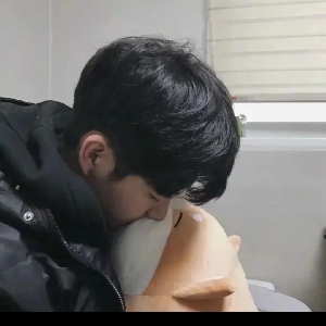 朵拉龙 