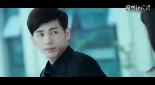 杨蓉被誉为最美吻戏女主角,一首《吻得太逼真》亲嘴视频让你.